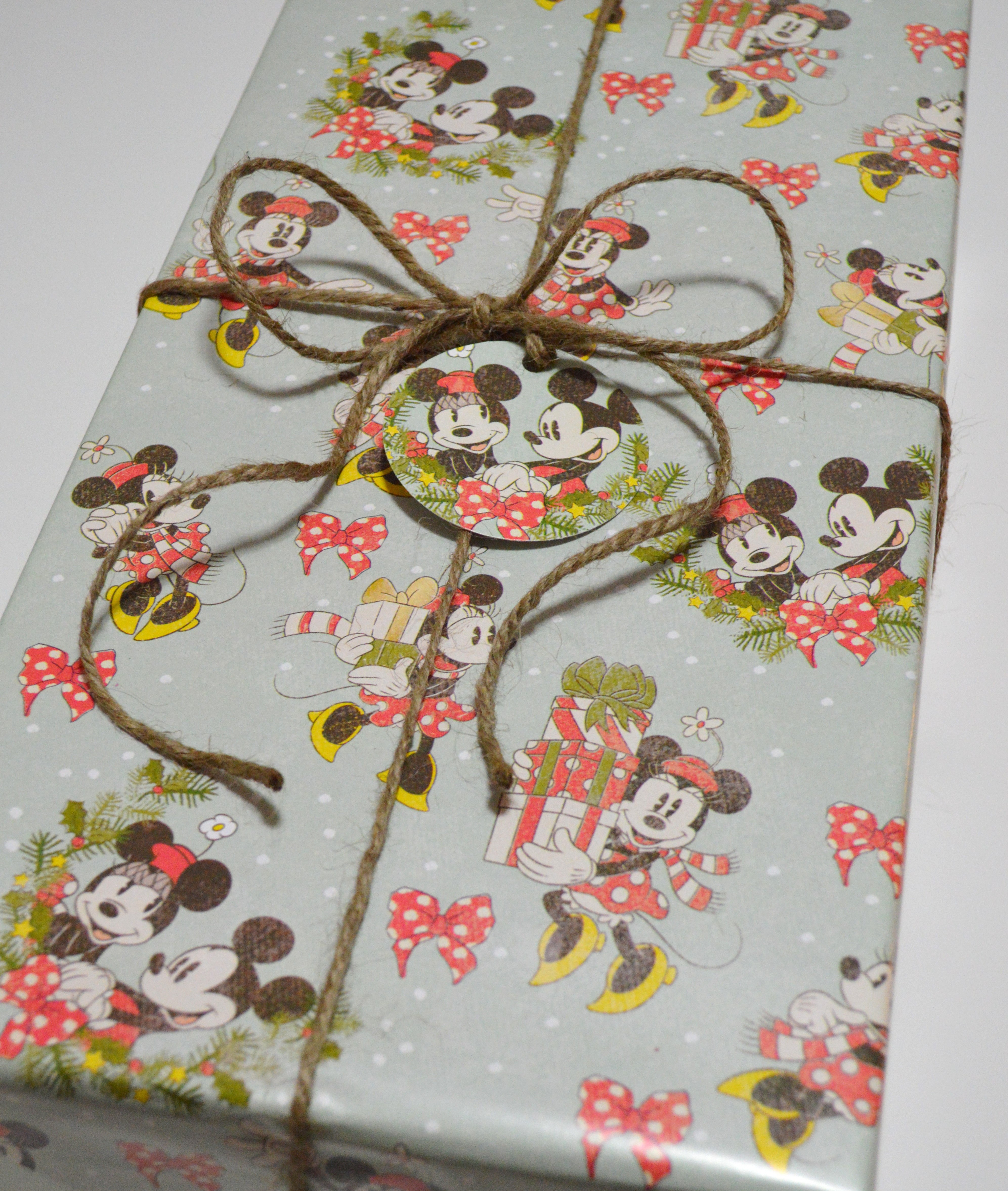 Disney Wrapping: Tips to Create Magical Packaging – Mouse Ears Mom